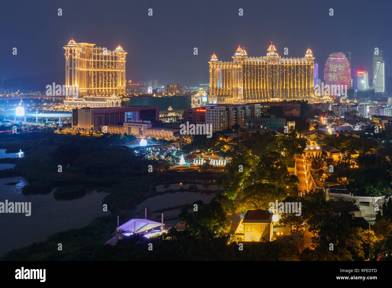 Night aerial view of the Galaxy Macau from Taipa Grande Stock Photo - Alamy