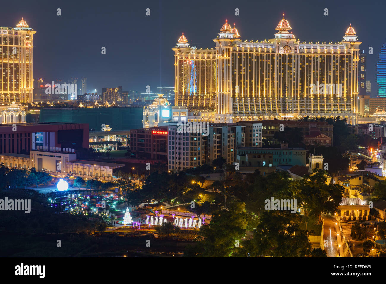 Exterior night macau hi-res stock photography and images - Alamy
