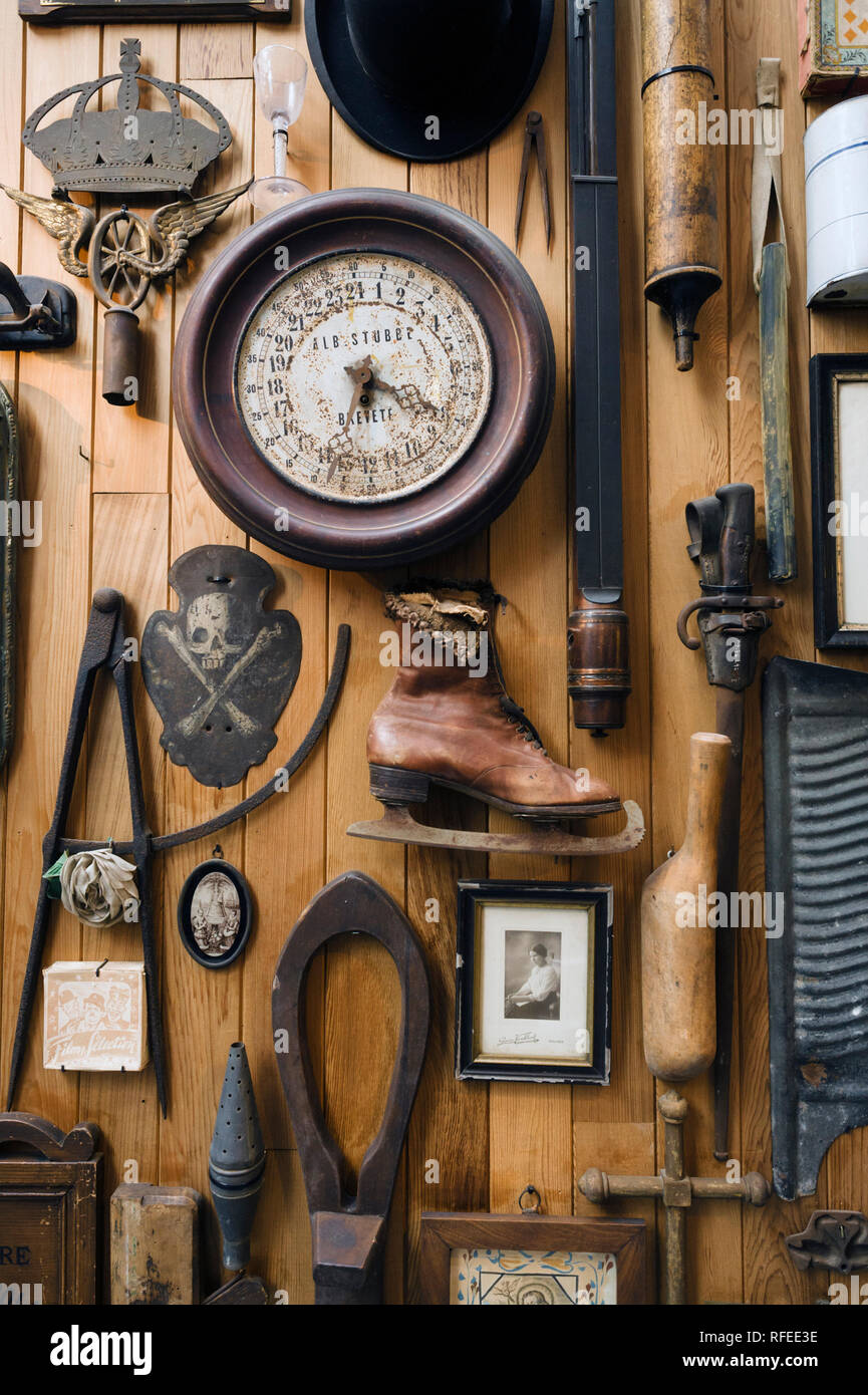 Daily life objects hi-res stock photography and images - Alamy