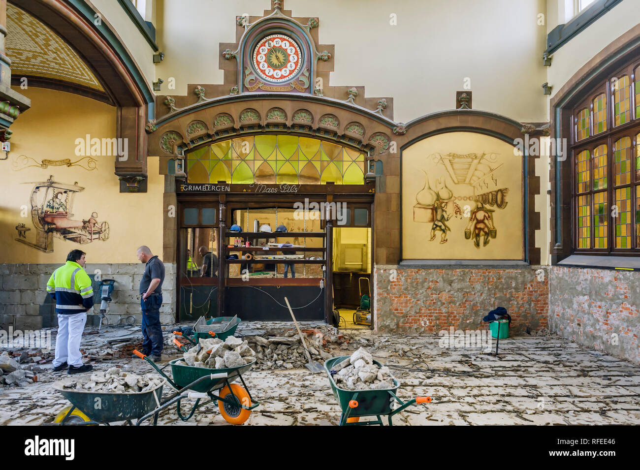 interior restoration of Gent-Sint-Pieters railway station in Ghent ...