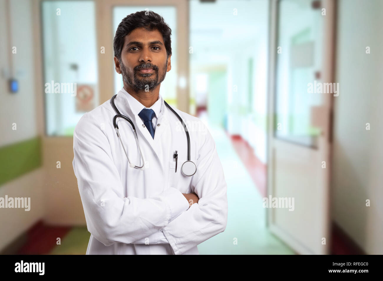 Physician wearing lab coat hi-res stock photography and images - Alamy
