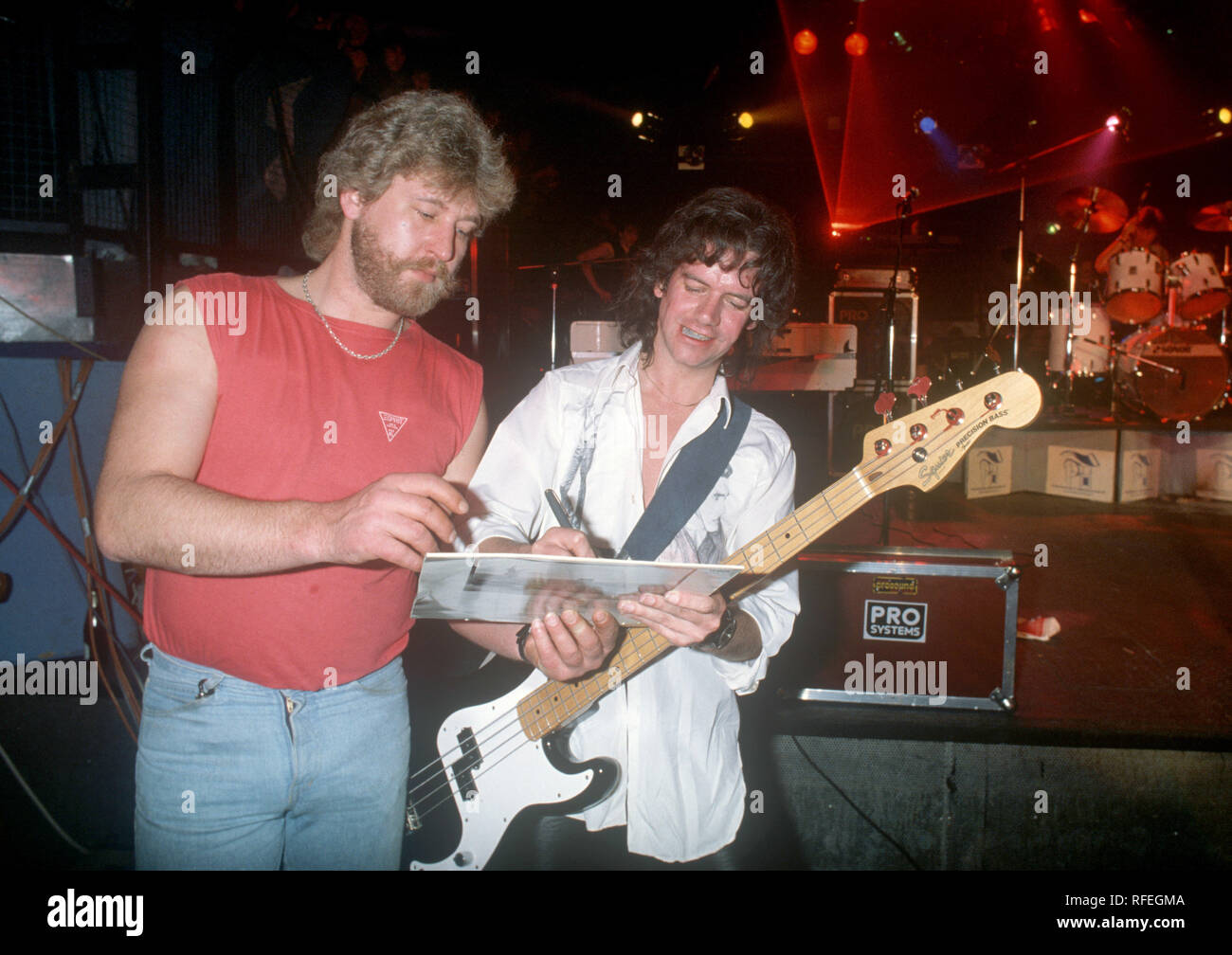 British band Slade in January 1985 in Neuwied (Germany). Jim Lea with ...