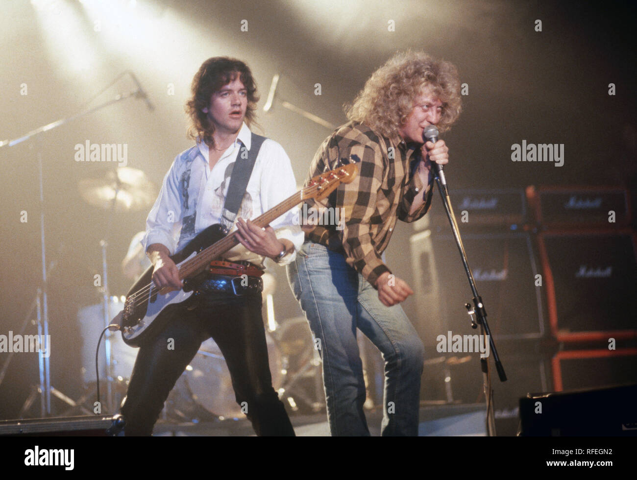 British band Slade in January 1985 in Neuwied (Germany). Jim Lea (l ...