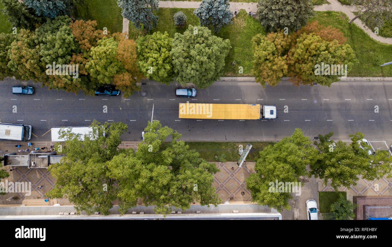 Top view road cars on speedway and city traffic Stock Photo - Alamy