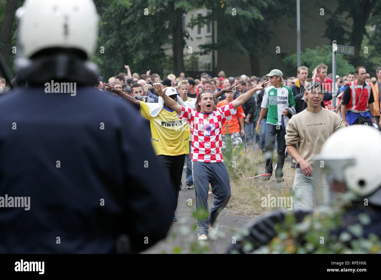 DEU Germany Weeze : Police exercise of german and dutch police units ...