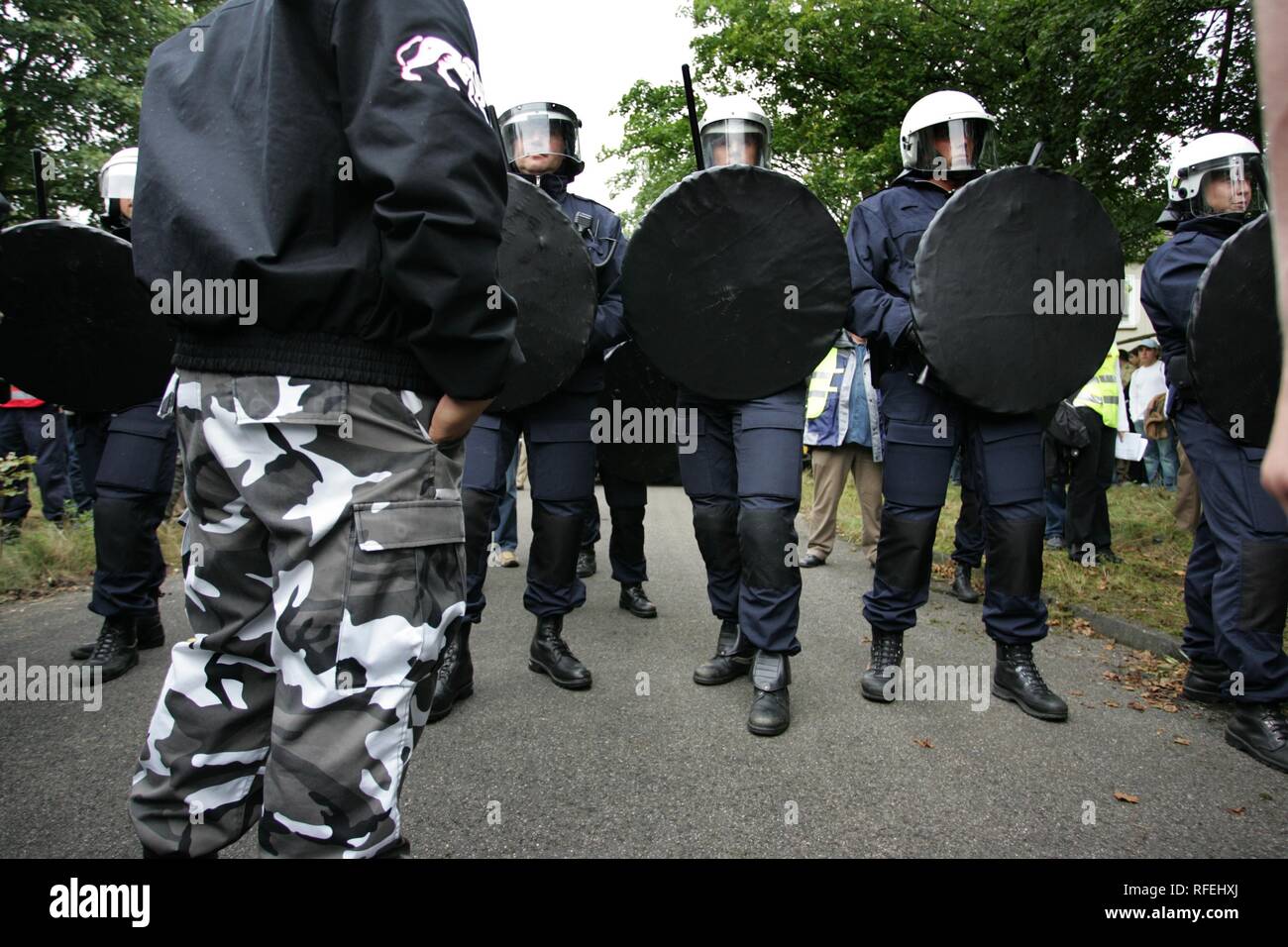 Practicing supporter hi-res stock photography and images - Alamy