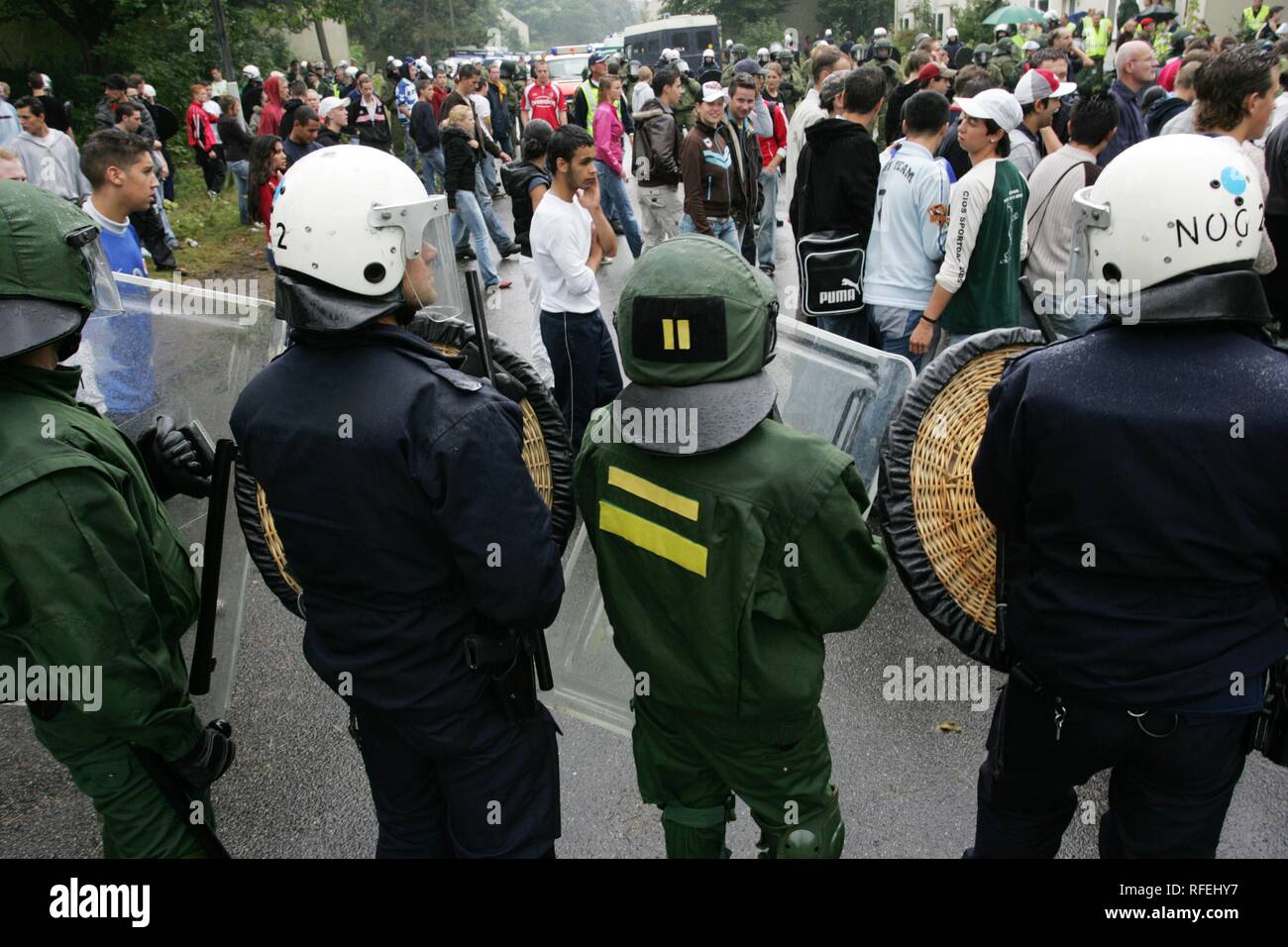 Germany, Weeze : Police exercise of german and dutch police units ...