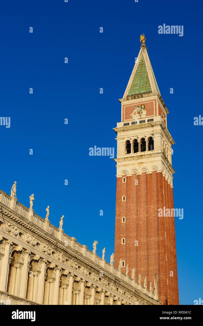 Campanile hi-res stock photography and images - Alamy