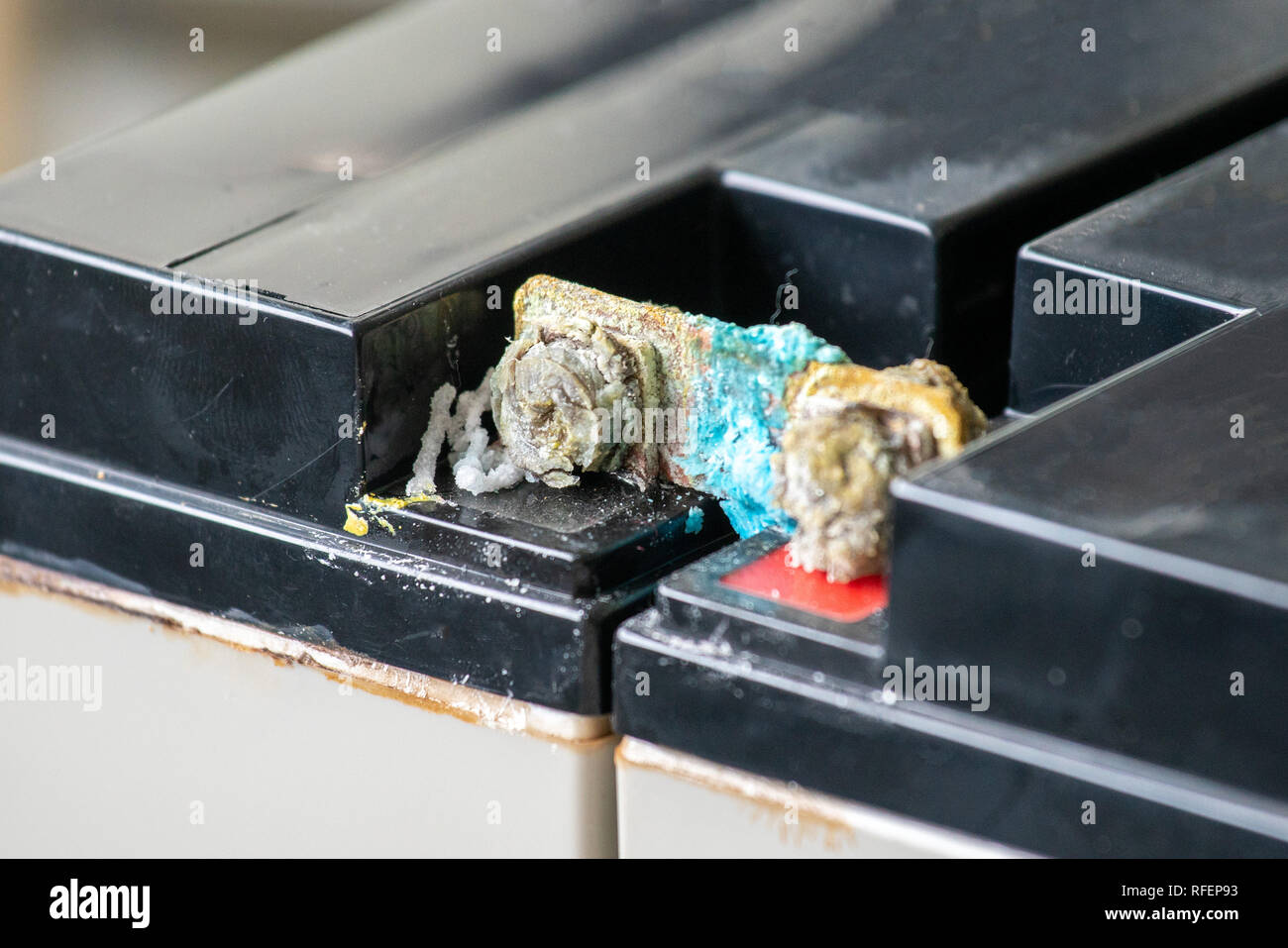 Lead acid battery hi-res stock photography and images - Alamy