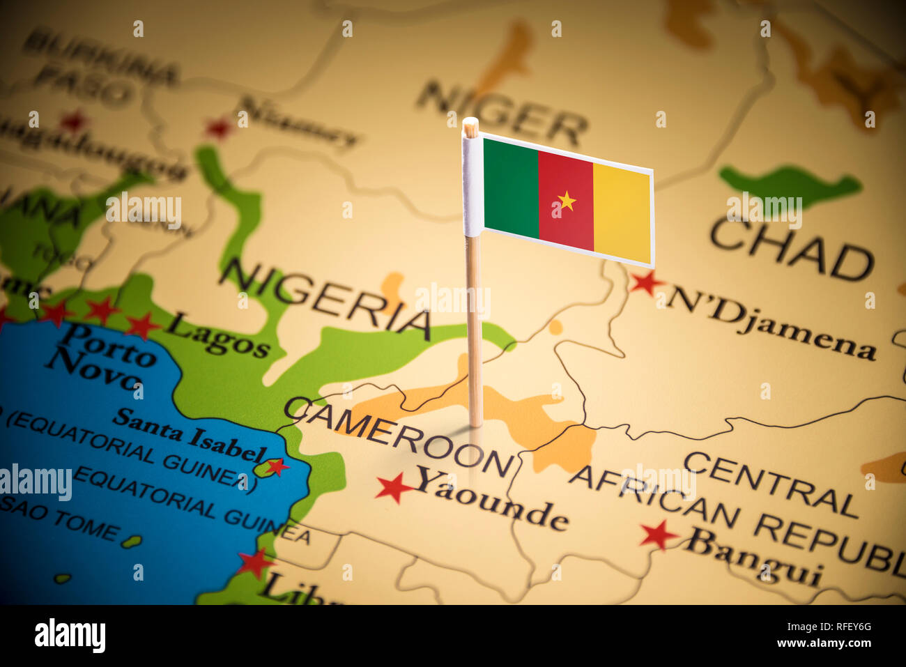 Flag cameroon on world map hi-res stock photography and images - Alamy