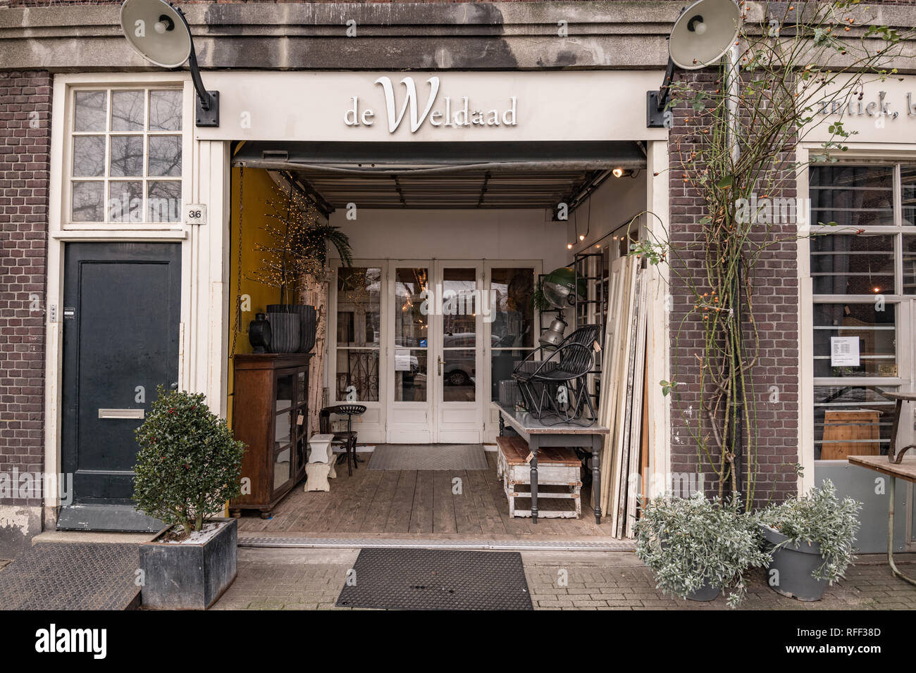 Amsterdam shop fronts Stock Photo - Alamy