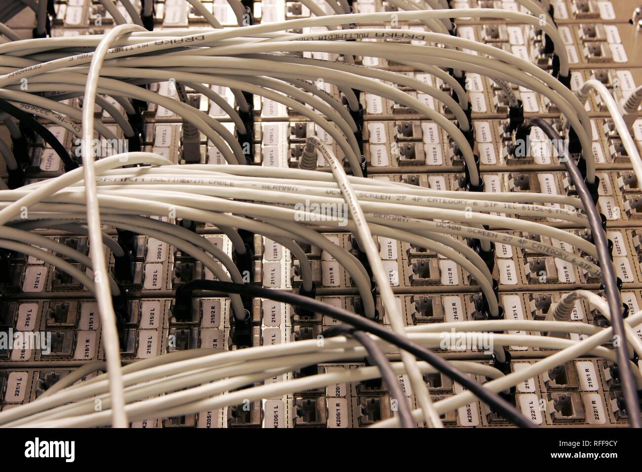 A technics engineering center hi-res stock photography and images - Alamy