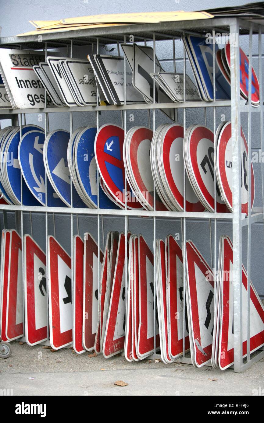 DEU Germany : Streetsigns . | Stock Photo - Alamy