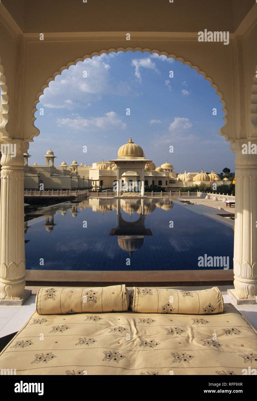 IND; India, Udaipur : Luxury Hotel resort of the Oberoi group ...