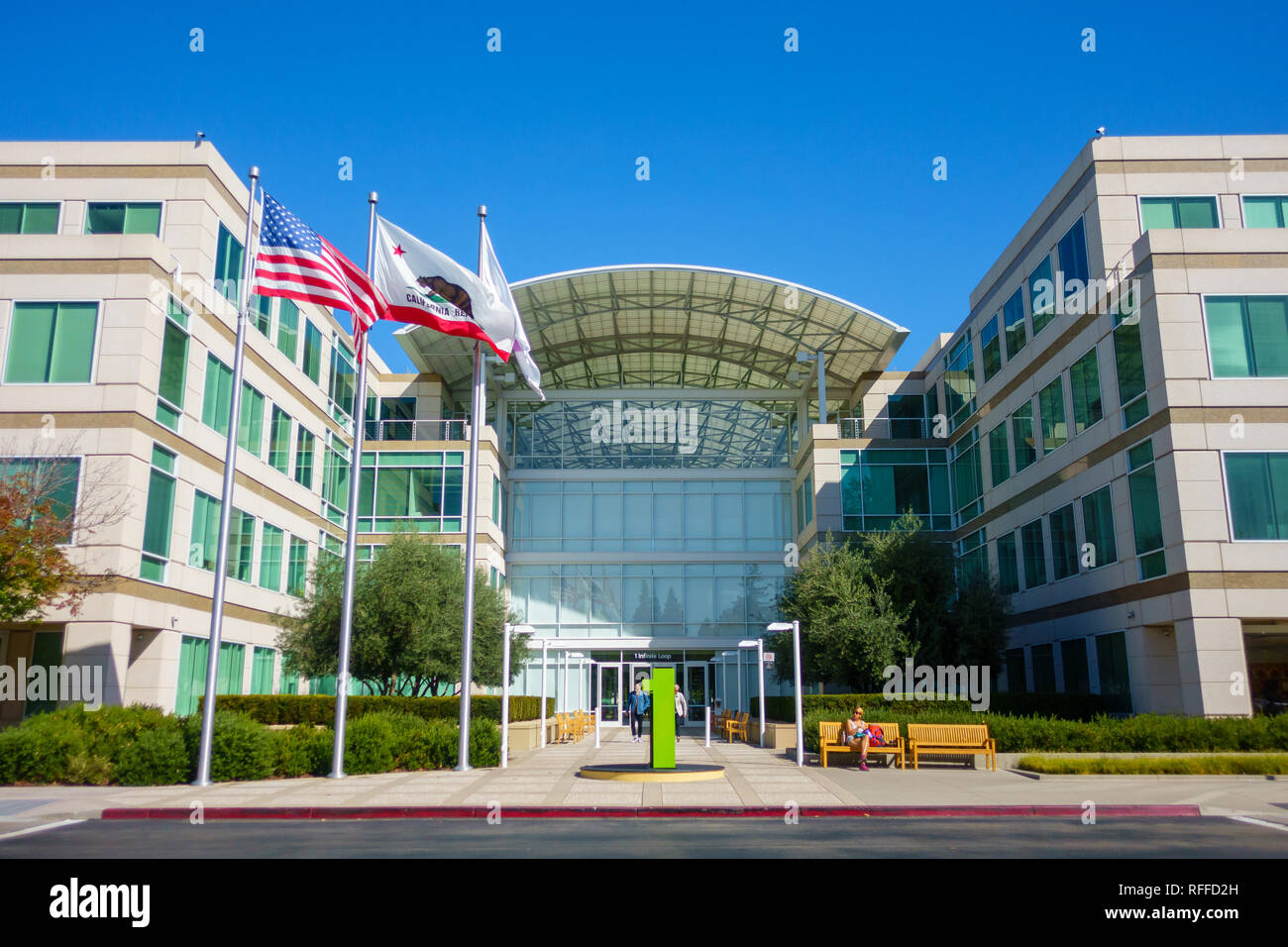 Apple company campus in silicone valley, Infinity loop one Stock Photo ...