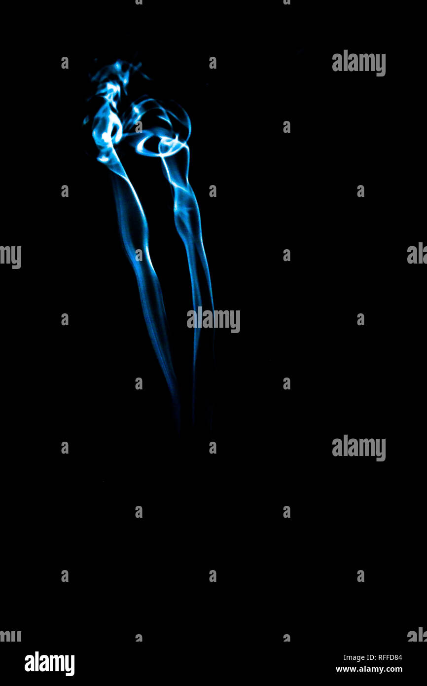 Thin lines of smoke hi-res stock photography and images - Alamy