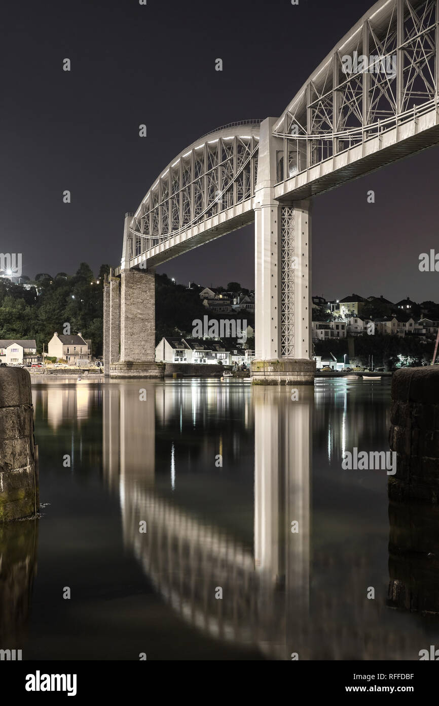 Tamar bridge hi-res stock photography and images - Alamy