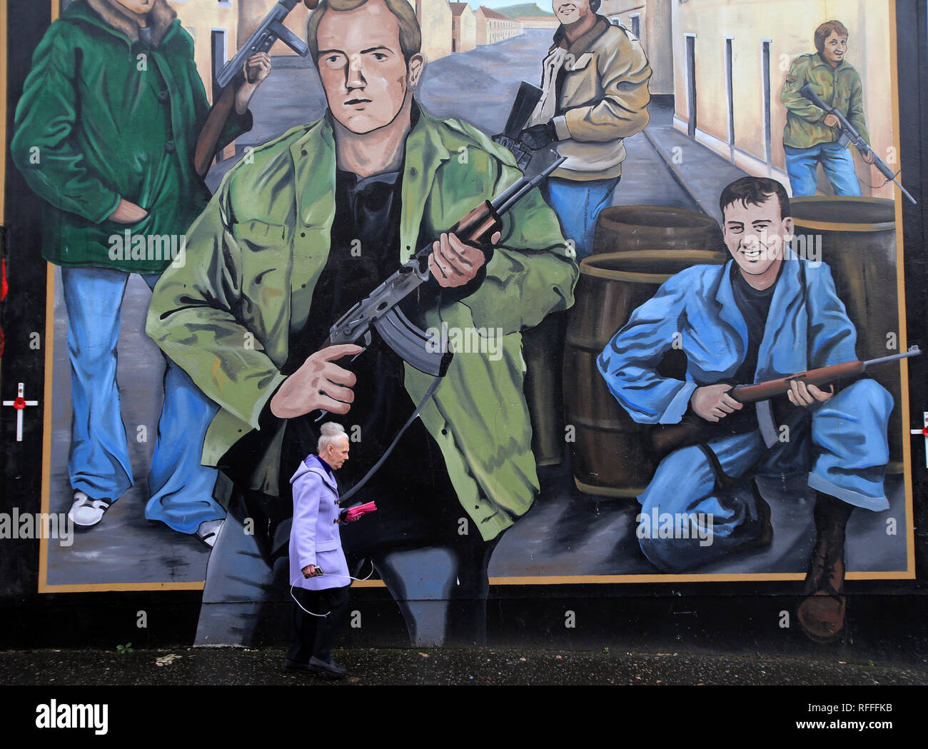 Peace walls and murals Belfast 2018. UVF mural which once showed gunmen ...