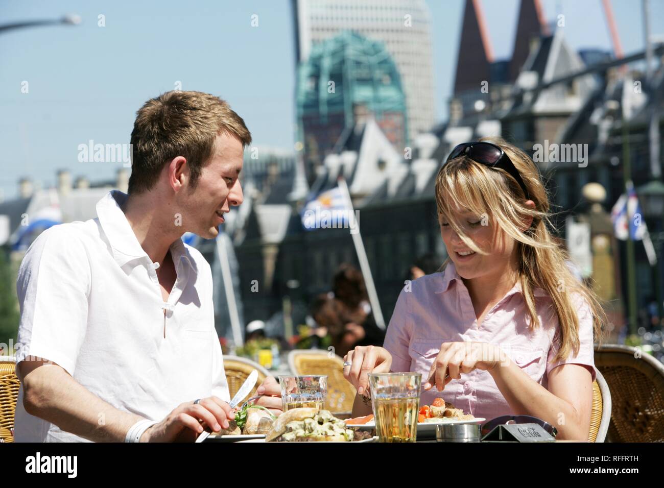Nld couple exterior hi-res stock photography and images - Alamy