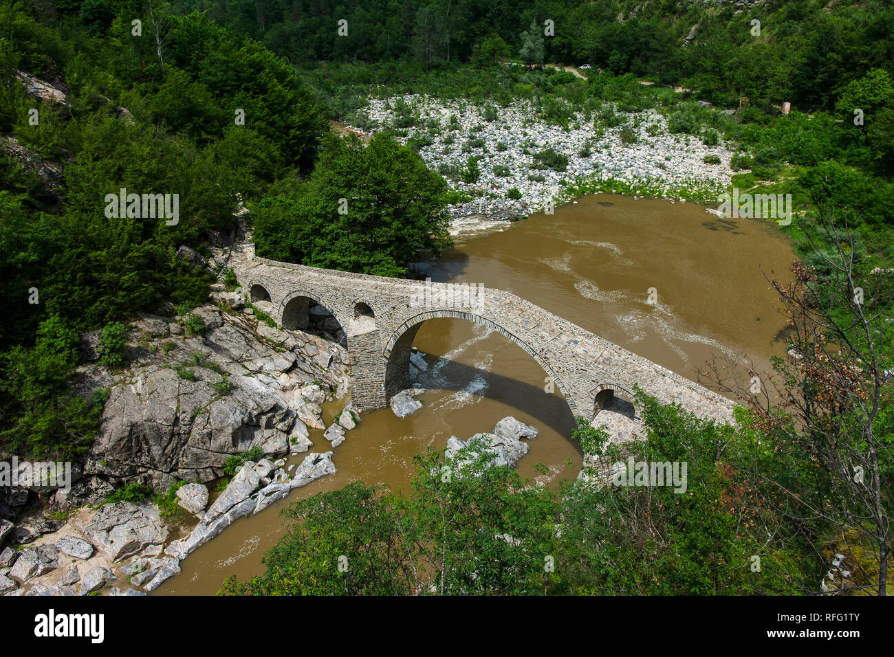 Beautiful historic stone bridge hi-res stock photography and images - Alamy
