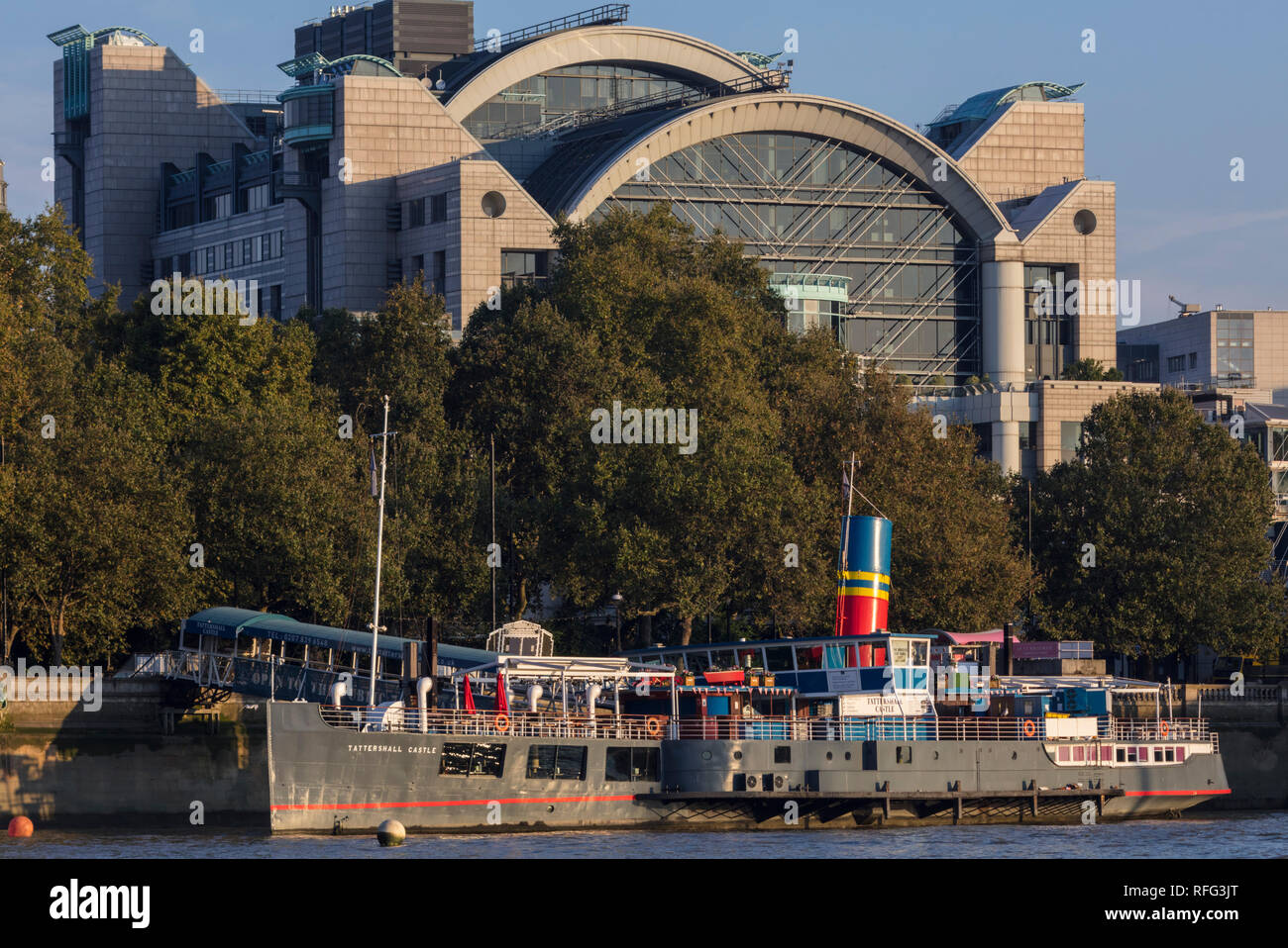 Charring cross station hi-res stock photography and images - Alamy