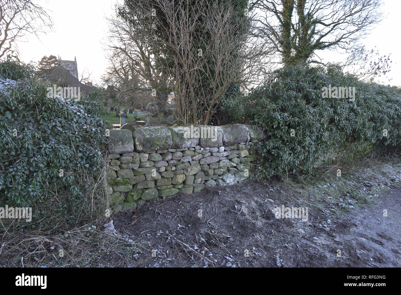 Dry stone wall damage hi-res stock photography and images - Alamy