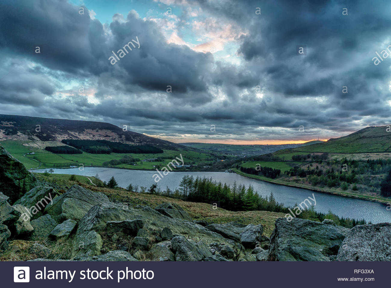Dove Stone Stock Photos & Dove Stone Stock Images - Alamy