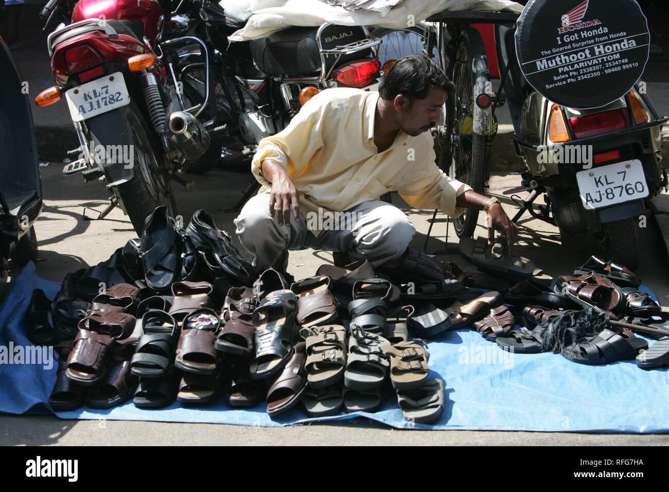 Shop and market quarter, Ernakulum, Cochin, Kerala, India Stock Photo ...