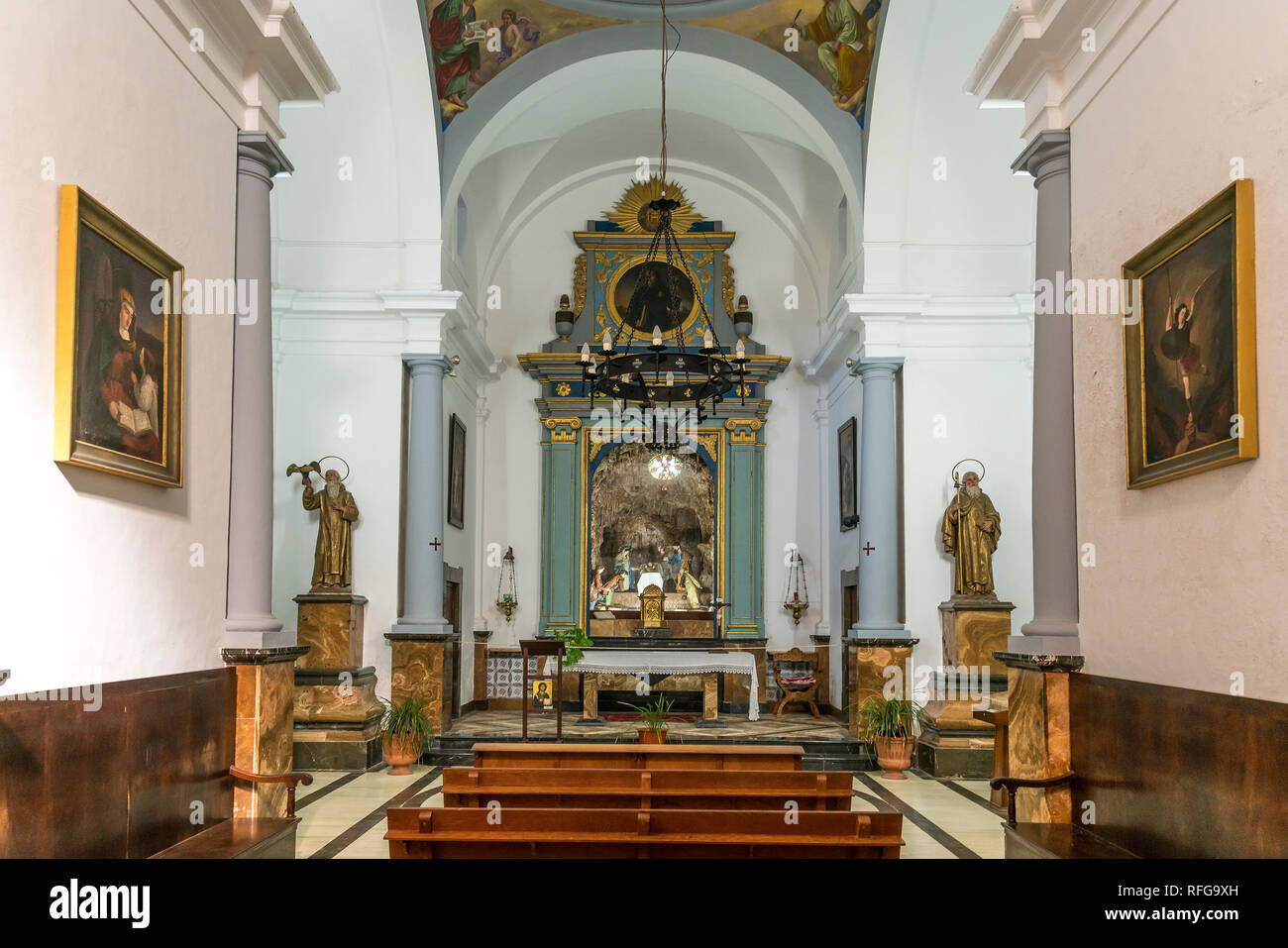 Innenraum der Kapelle Ermita de Betlem bei Arta, Mallorca, Balearen ...