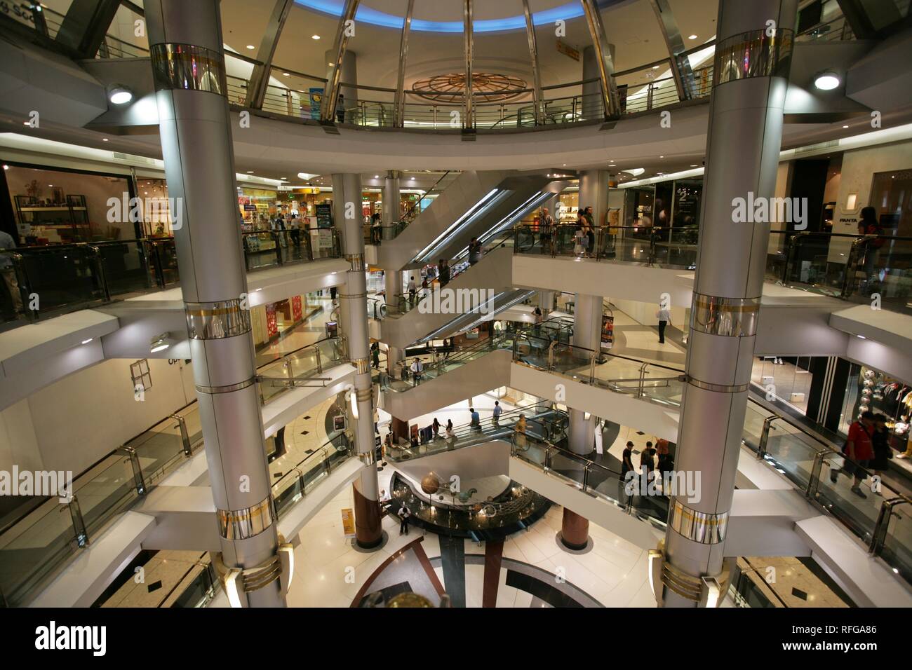 Siam discovery centre hi-res stock photography and images - Alamy