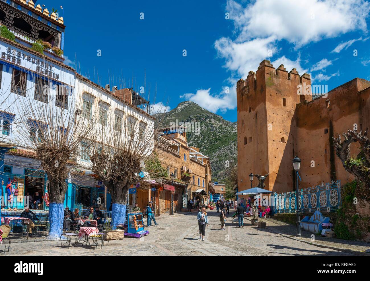 Street with tower of the Kasbah of Chefchaouen, Medina of Chefchaouen ...