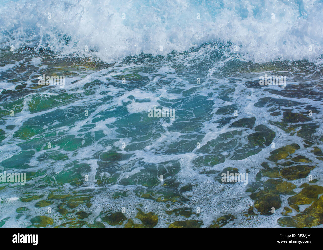 Day wave hi-res stock photography and images - Alamy
