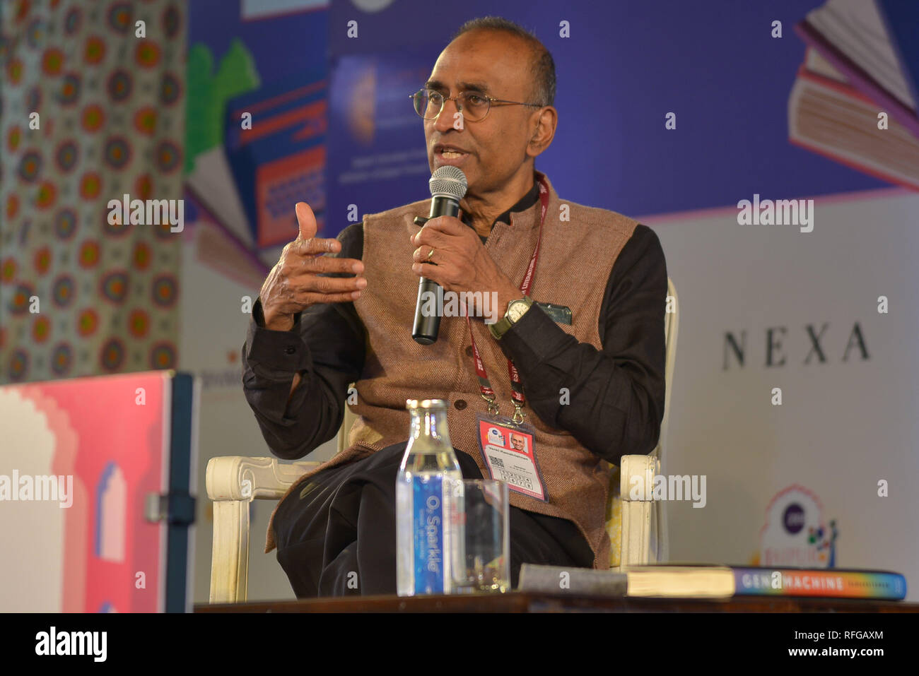 Venkatraman ramakrishnan hi-res stock photography and images - Alamy