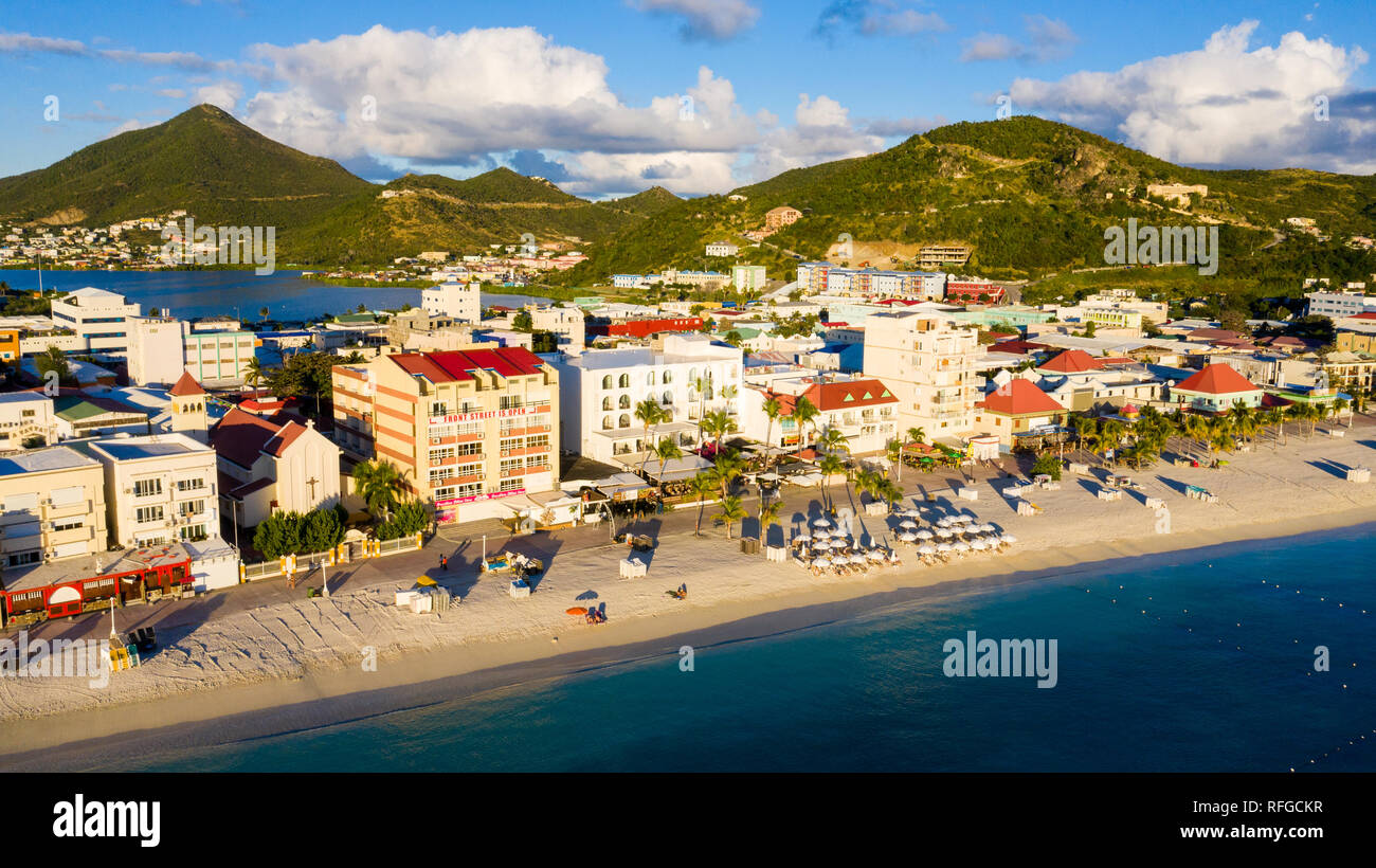 Saint martin island hi-res stock photography and images - Alamy