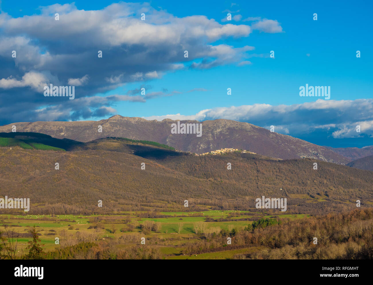 Orvinio (Italy) - A small and charming medieval village of only 387 ...