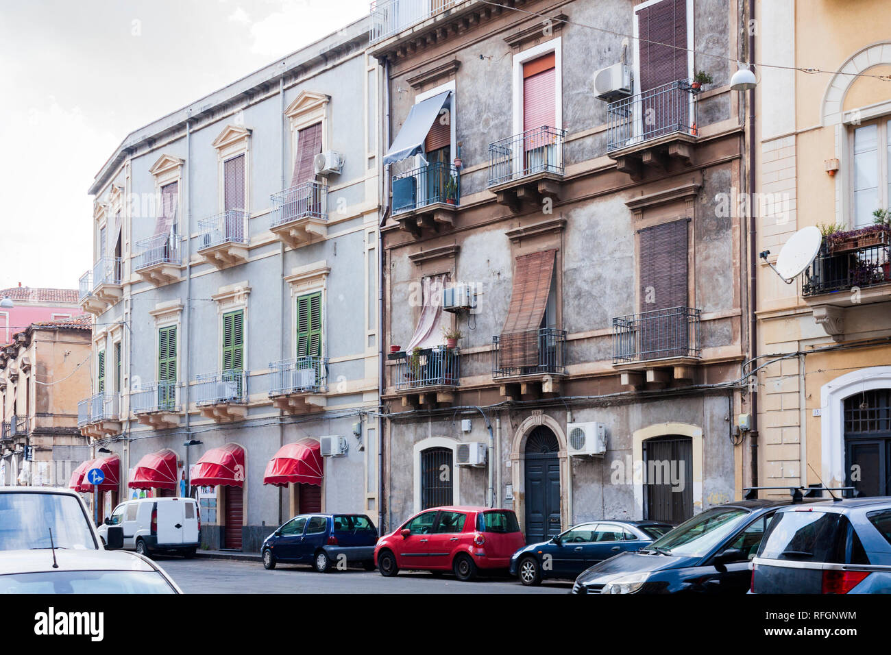 Travel to Italy - historical street of Catania, Sicily, facade of ...
