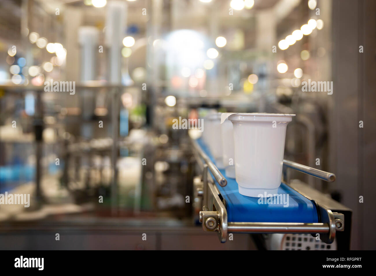 Yogurt packing machine hi-res stock photography and images - Alamy