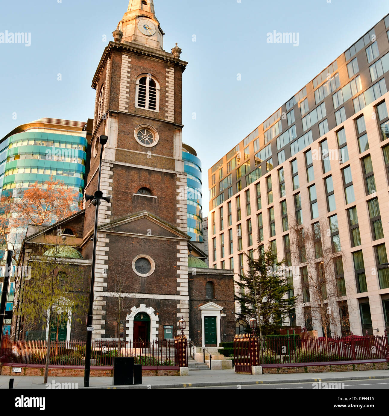Aldgate London Old Stock Photos & Aldgate London Old Stock Images - Alamy Aldgate London Old Stock Photos & Aldgate London Old Stock Images - Alamy