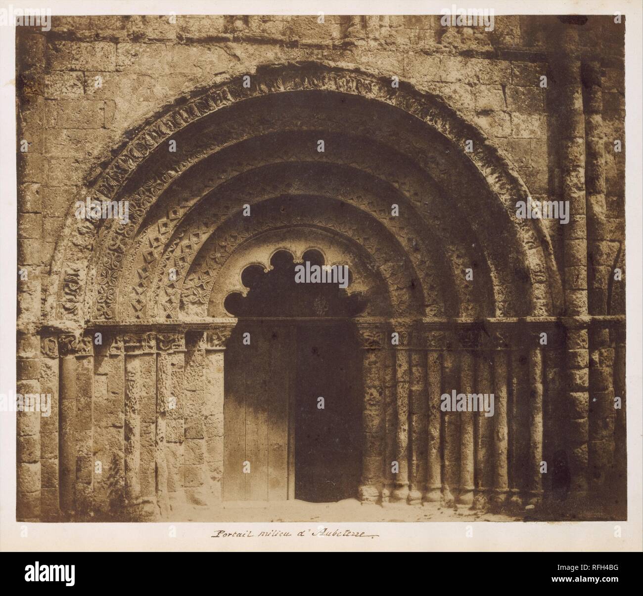 9 arches hi-res stock photography and images - Alamy