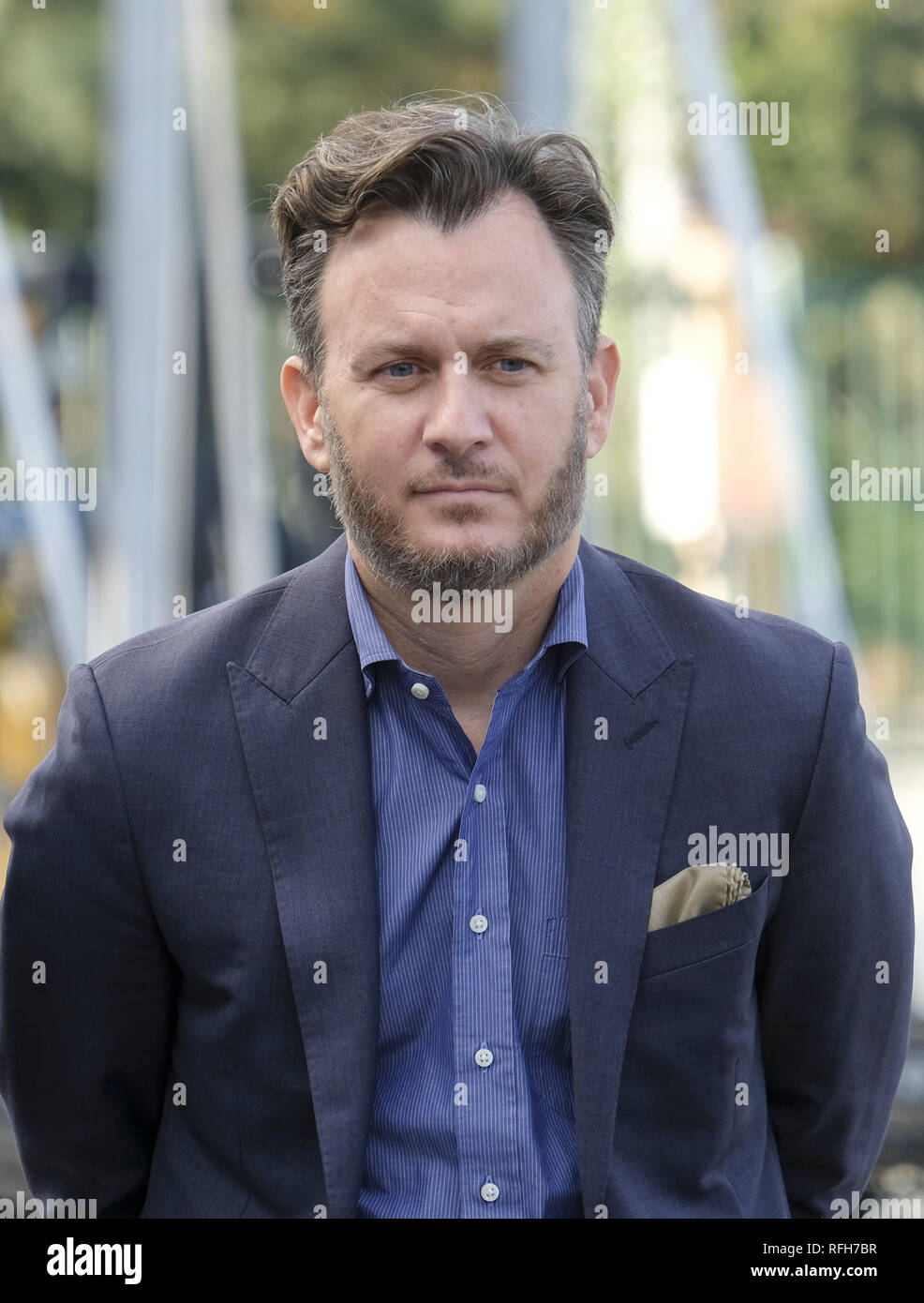 Deputy news editor hi-res stock photography and images - Alamy