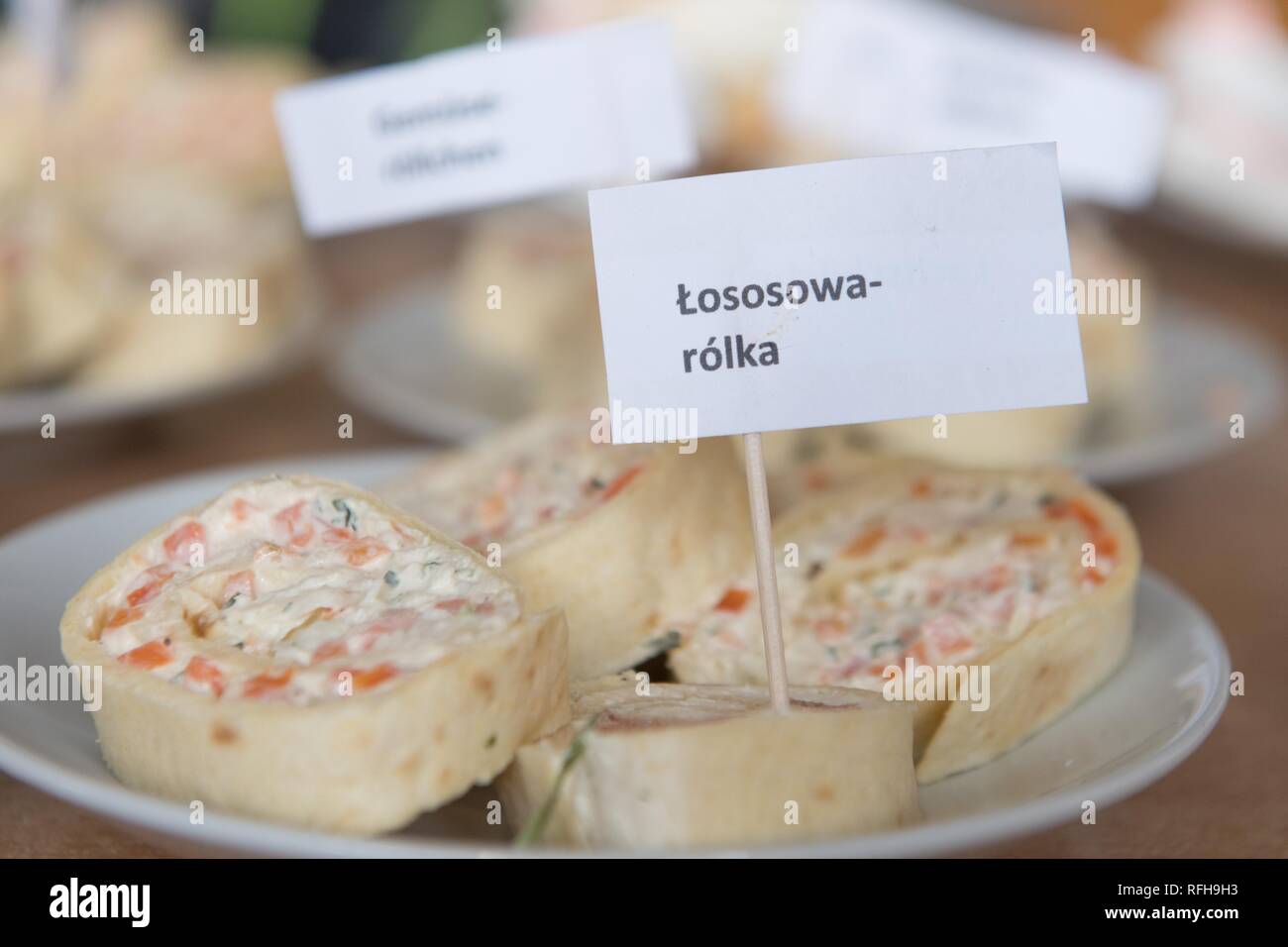 25 January 2019, Saxony, Räckelwitz: A sign with the inscription ...