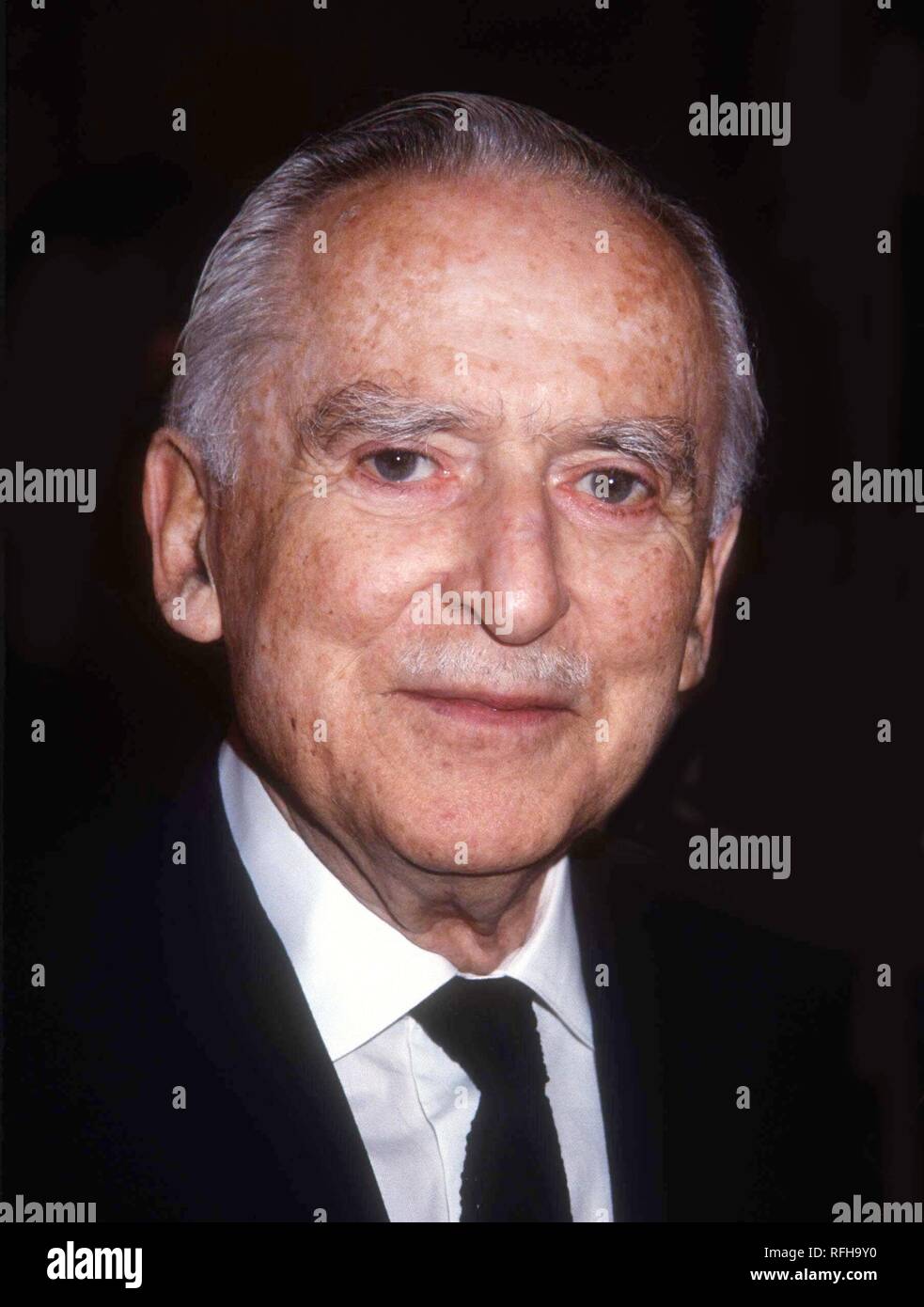 Alexander Liberman 1990 Photo By Adam Scull/PHOTOlink. Photo via Credit ...