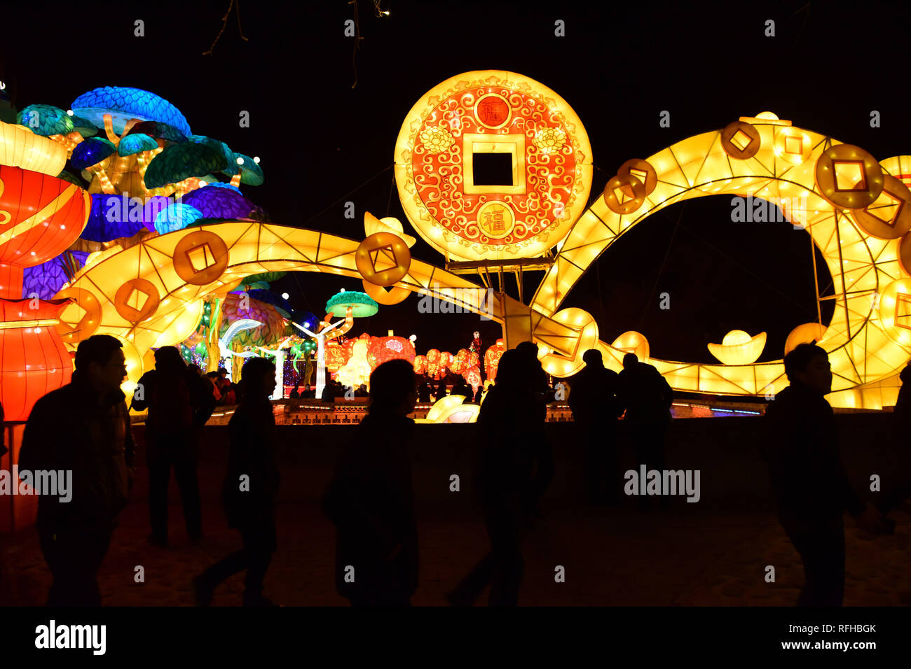 Silo cave hi-res stock photography and images - Alamy