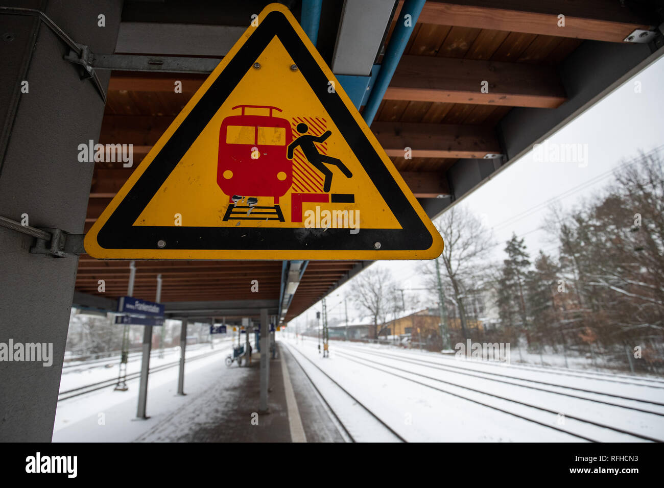 Run over stop sign hi-res stock photography and images - Alamy