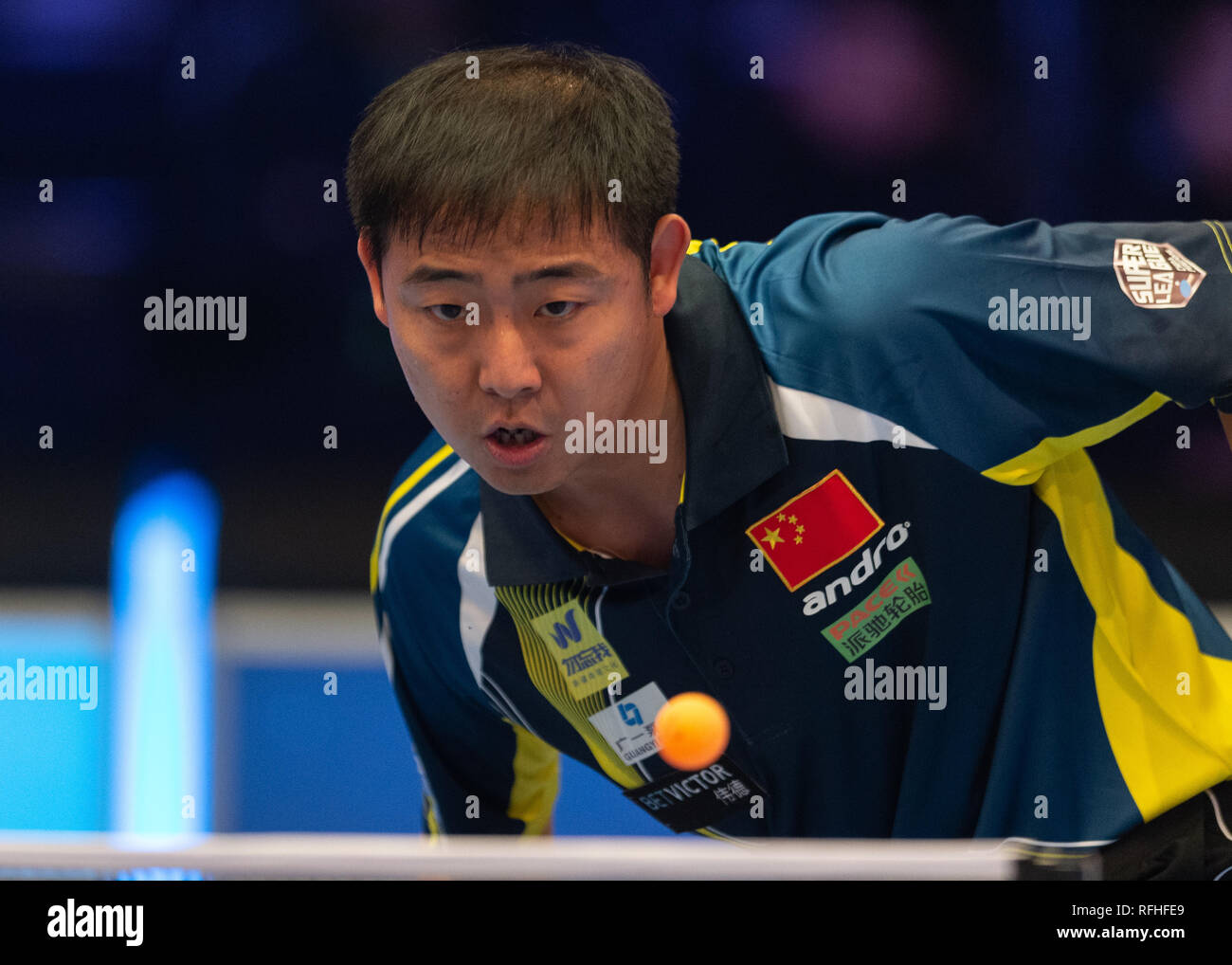 Chn single group hi-res stock photography and images - Alamy