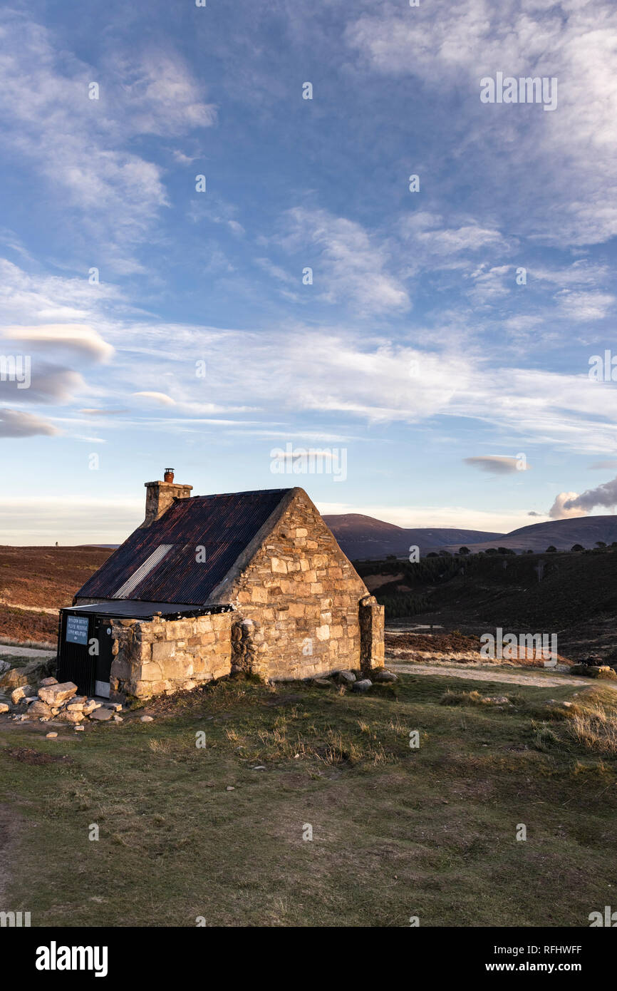 The Ryvoan shelter bothy on the Ryvoan pass in the Cairngorms National ...