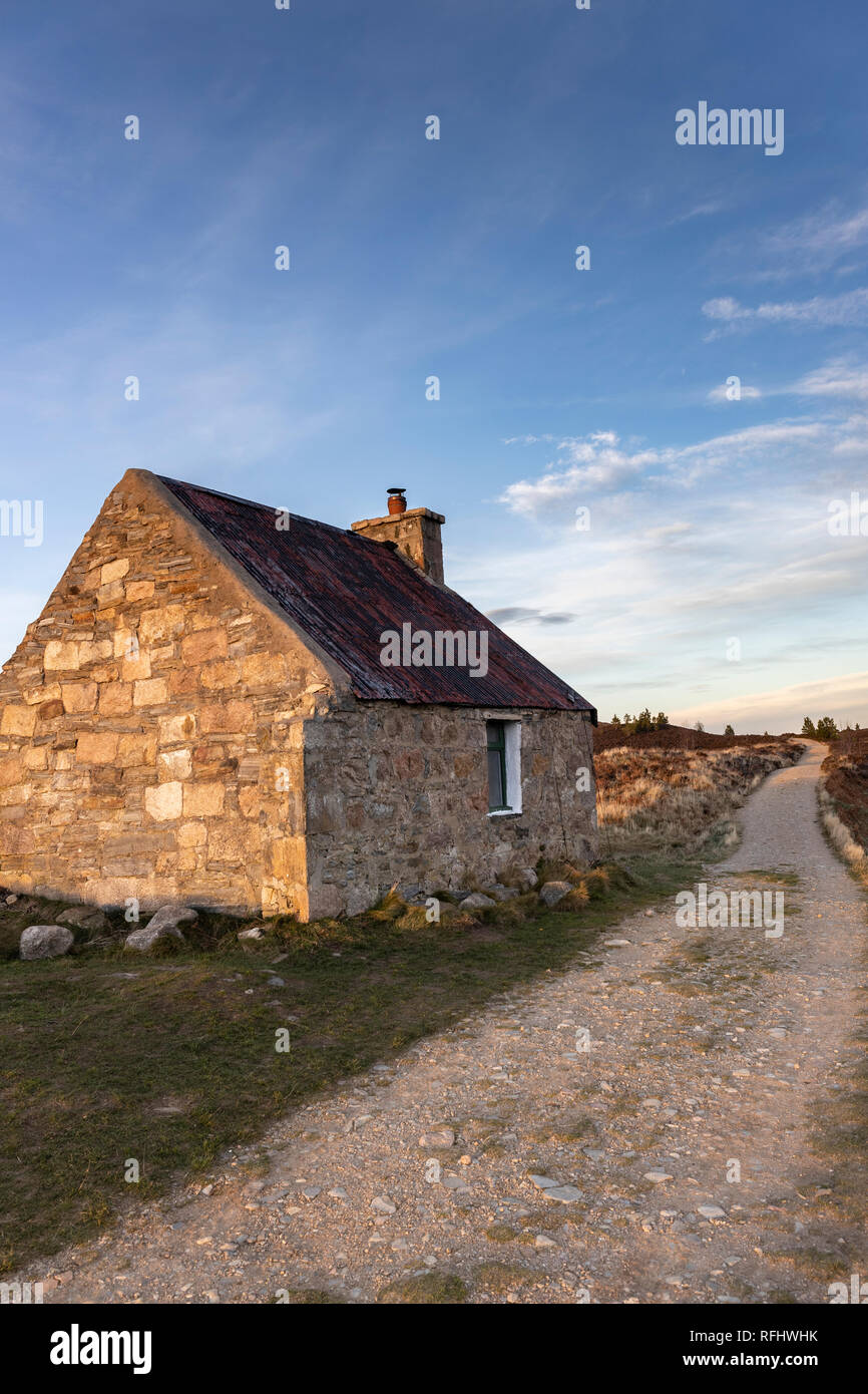 The Ryvoan shelter bothy on the Ryvoan pass in the Cairngorms National ...