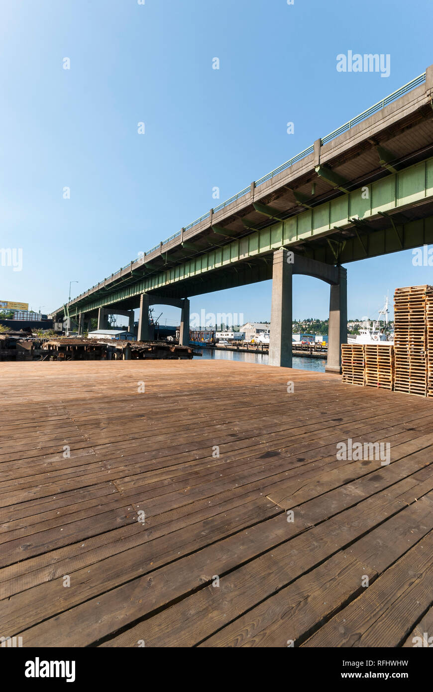 Bridge towers above dock hi-res stock photography and images - Alamy