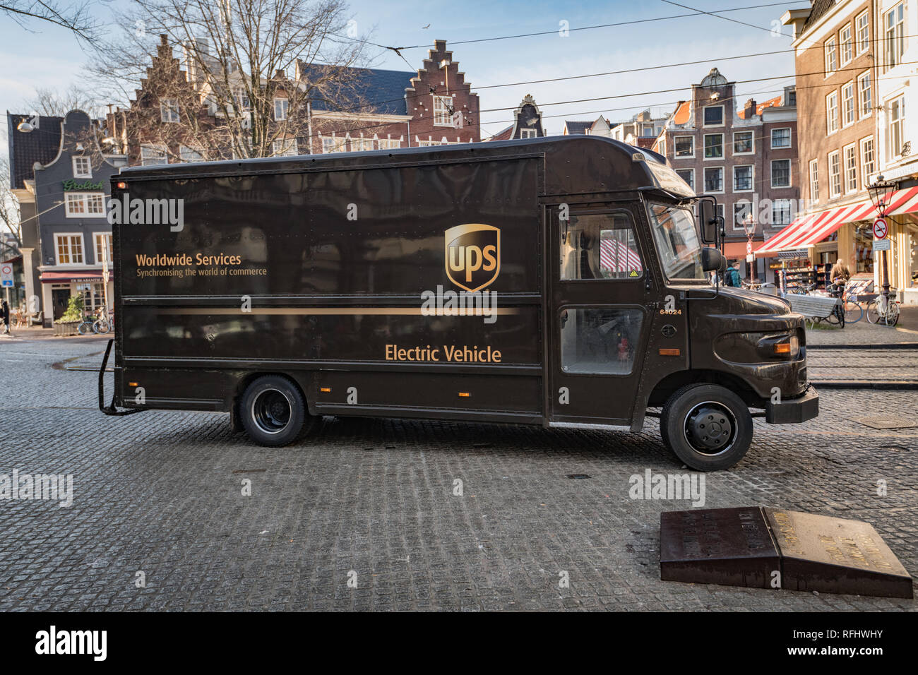 UPS electric delivery vehicle Stock Photo - Alamy