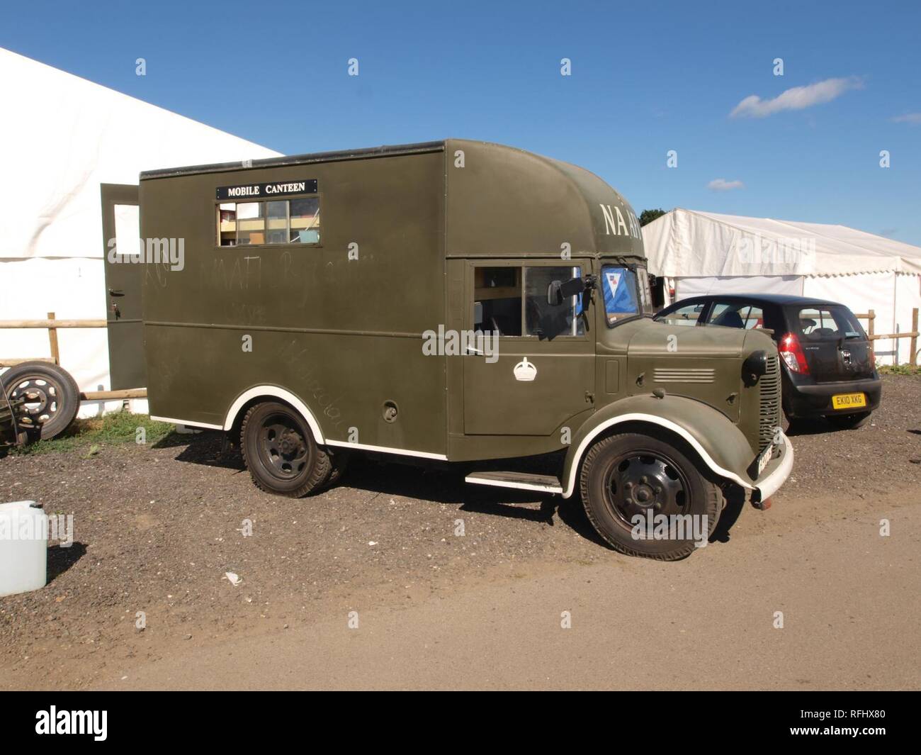 Austin K2 Naafi Wagon (1941) pic3 Stock Photo - Alamy
